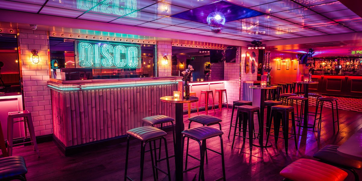 Simmons Bars to open 25th venue